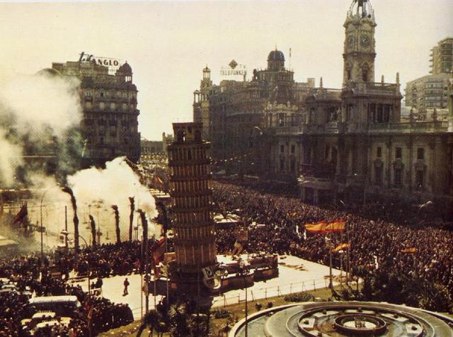 1969 falla delayuntamiento – CAROLINE ANGUS